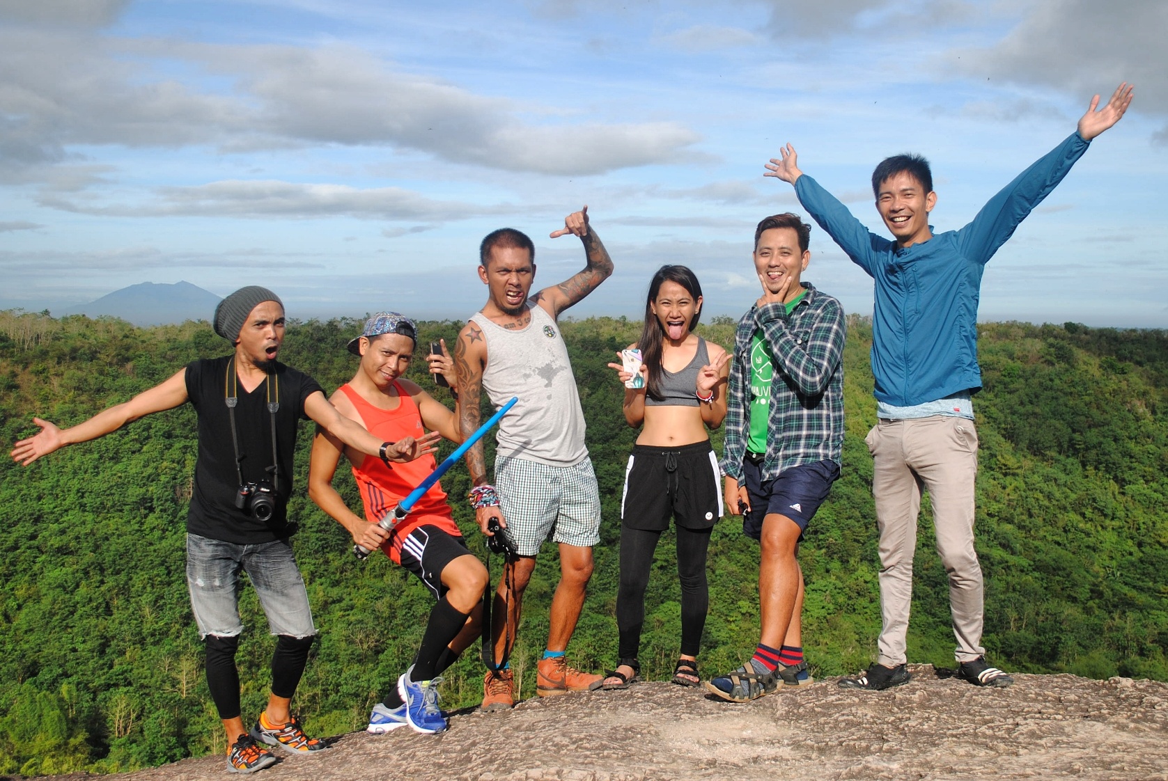 Mt. Manalmon – Mt. Gola (Bulacan) – No Juan Is An Island