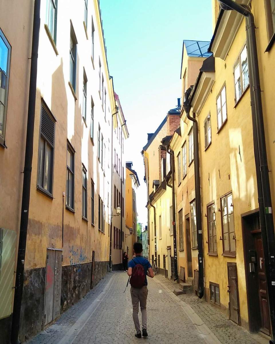 The Glam of Gamla Stan (Sweden 🇸🇪) – No Juan Is An Island